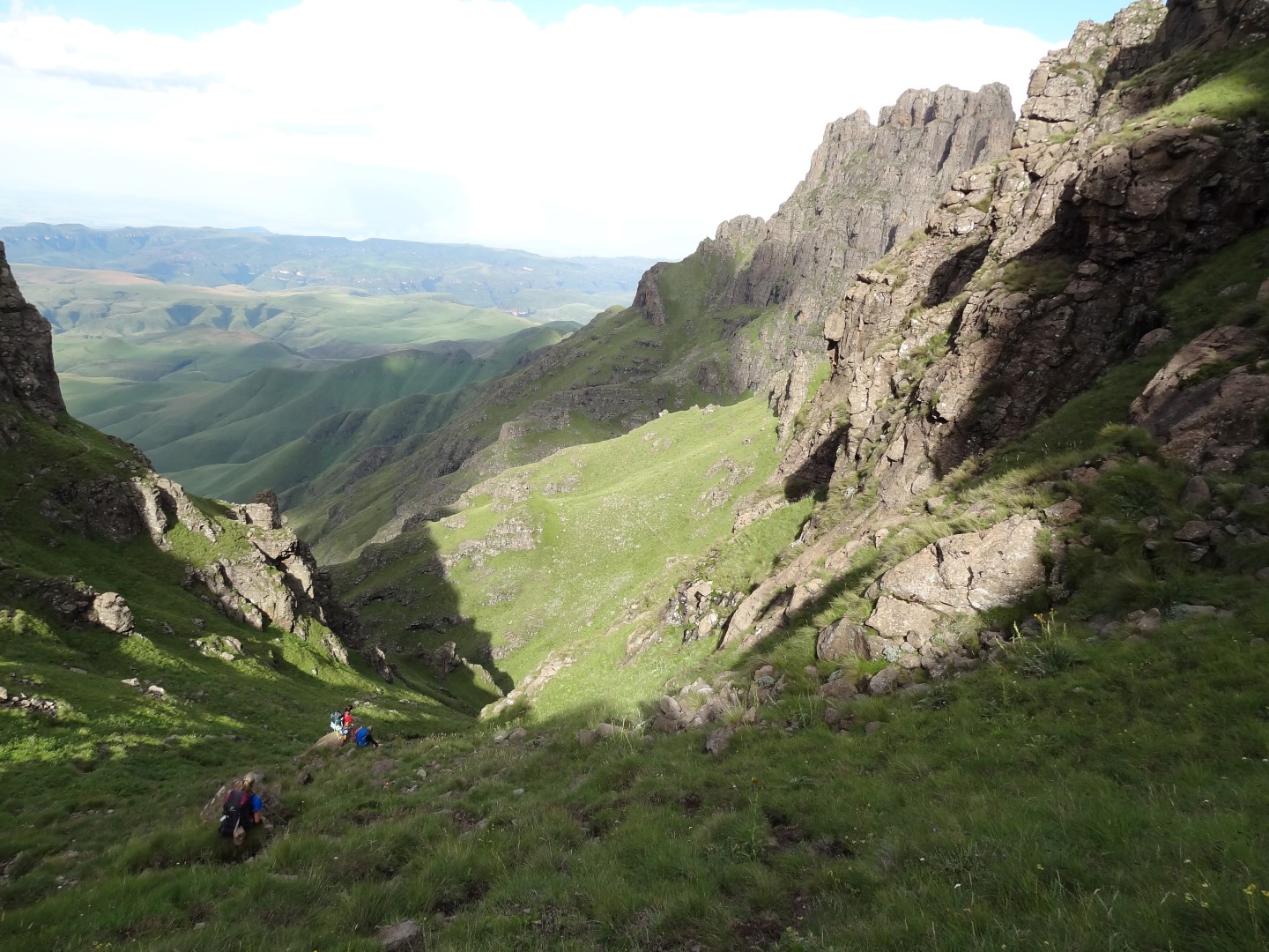 Organ Pipes Pass (Camel Route) - Drakensberg Hikes - explore the ...